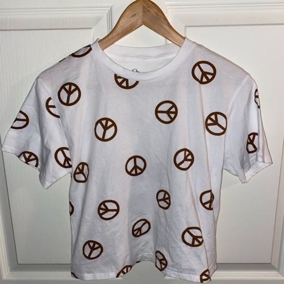 Organic Generation | Tops | Nwot Organic Generation Peace Sign Short ...